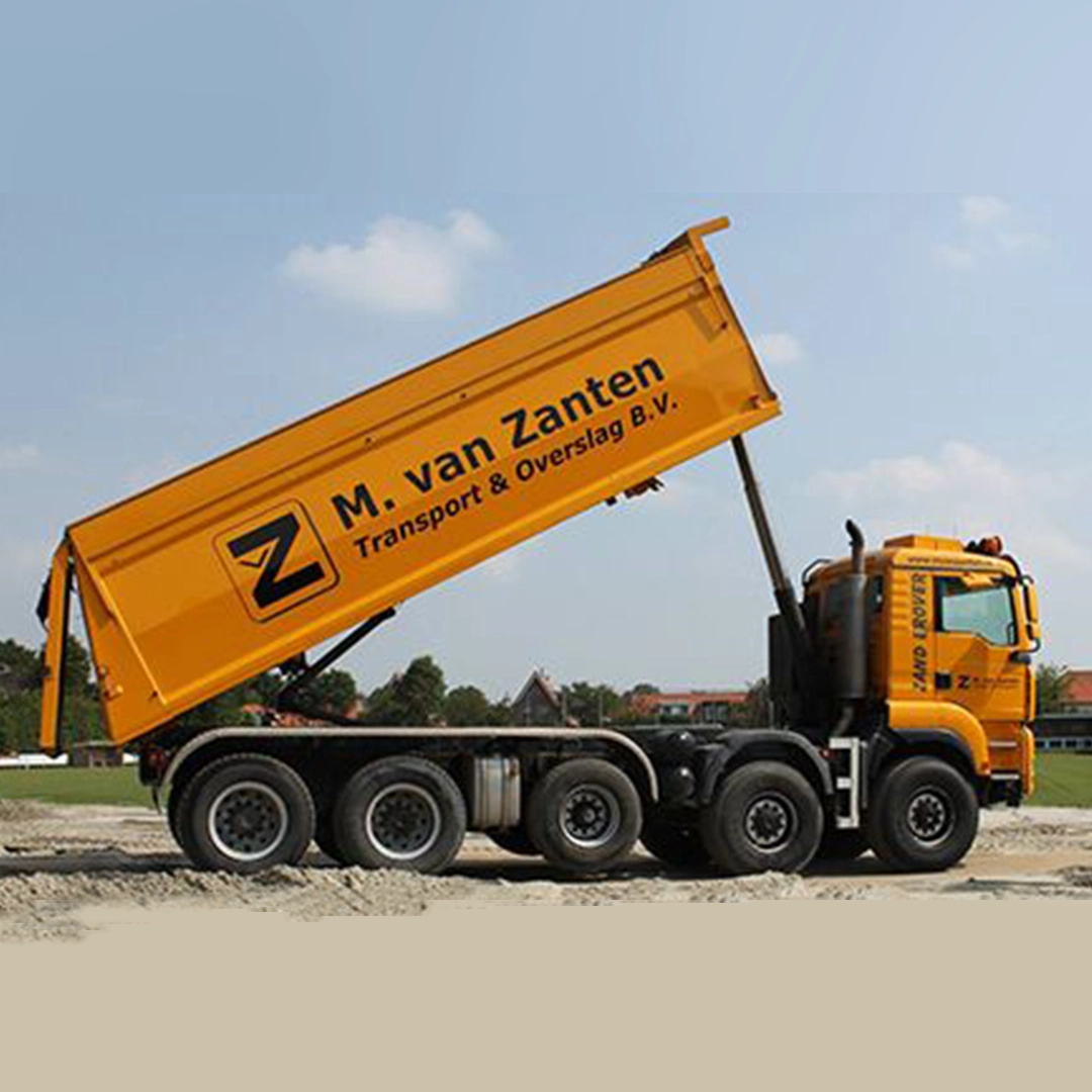 Kipperauto 8×8 22 m3 – M. van Zanten